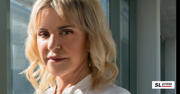 Η ΙΟΥΛΙΑ ΤΣΕΤΗ WOMAN of the YEAR 2024/ CPHI! - slpress.gr