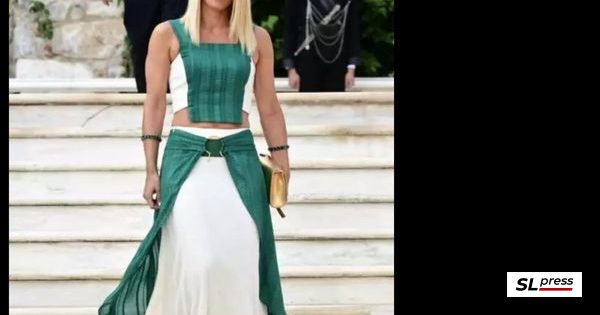 H ΕΣΗΕΑ θεωρεί προσβλητικό το σχόλιο της Ακρίτα για "δημοσιογράφο που την ντύνει η Μαρέβα ...