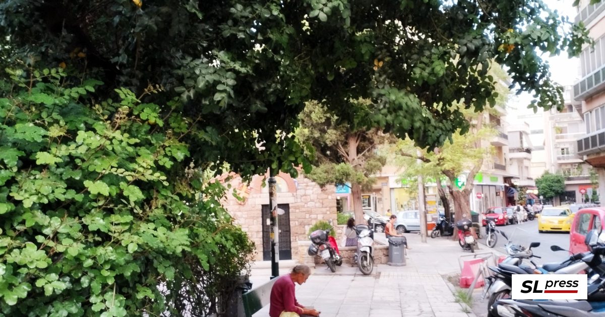 Περιδιαβάζων... - slpress.gr