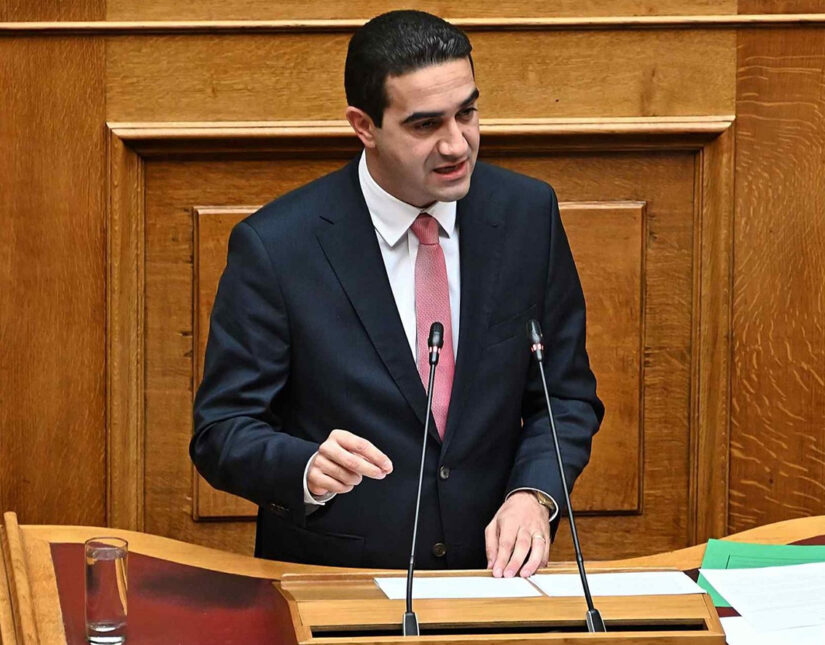 ΠΑΣΟΚ: Πρωτοφανής η απαξίωση του κ. Δένδια προς τους στρατιωτικούς ...