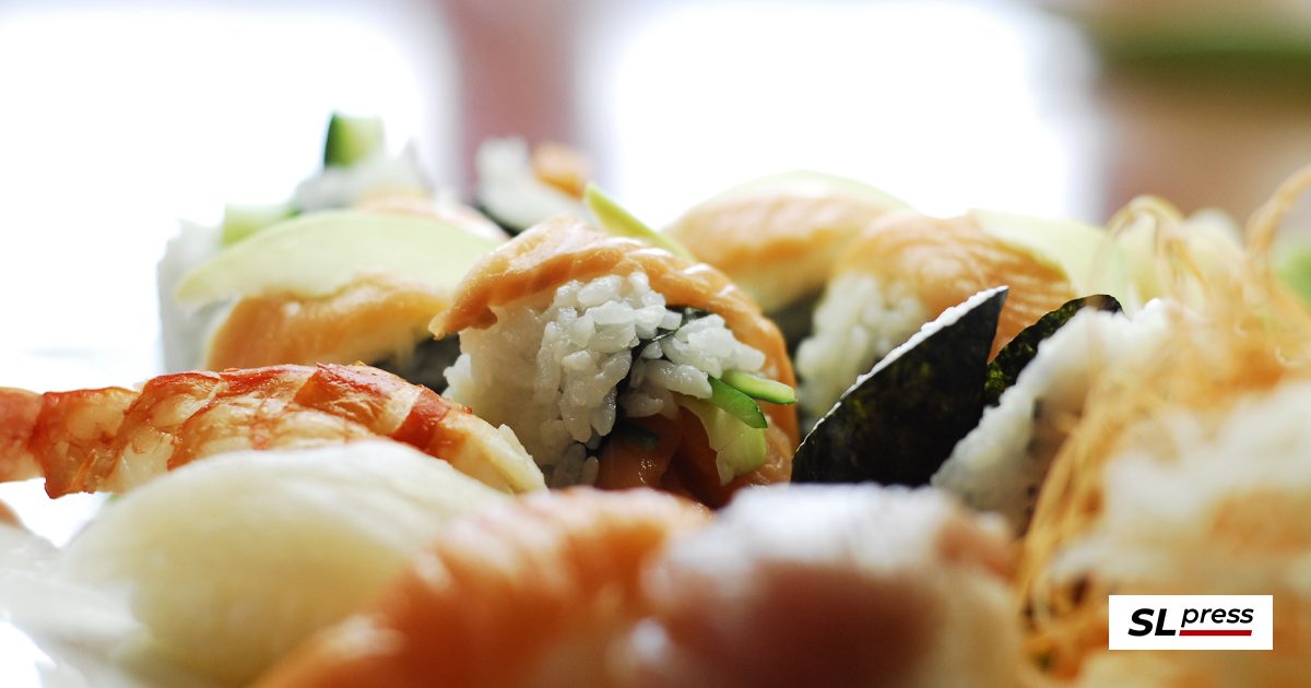 Πως να φτιάξετε βήμα-βήμα Sushi Mango Dip - slpress.gr