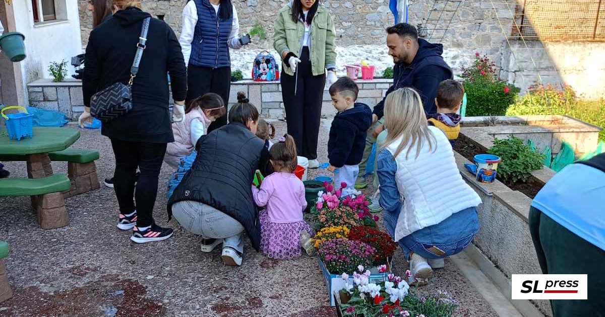 Φύτεψαν λουλούδια τα “φιντανάκια” του Παιδικού Σταθμού Διστόμου ...