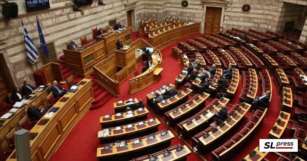 Τρεις κι ο κούκος στην ομιλία Ανδρουλάκη για τις φρεγάτες! - slpress.gr
