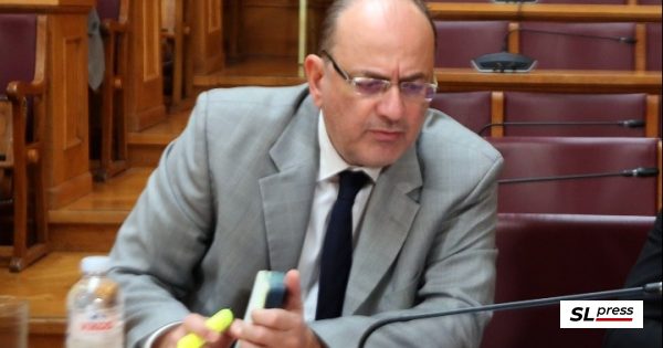 Όταν ο Μακάριος τα έβαλε με το τοτέμ του Κυριάκου! - slpress.gr